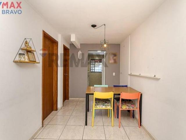 Linda Casa Térrea. Seu Novo Lar no Bairro Cajuru em Curitiba