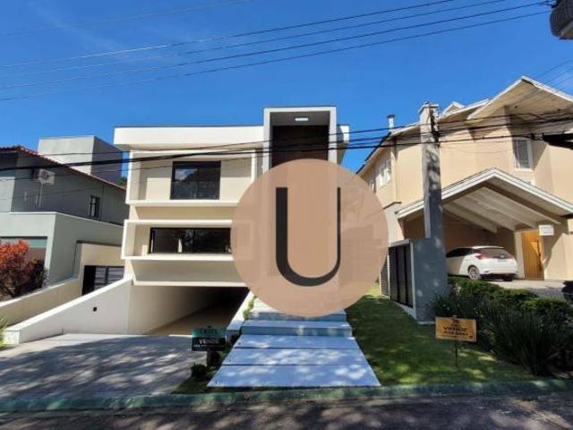 Linda casa, totalmente reformada, 4 suites, 557 m² Alphaville Santana de Parnaíba/SP
