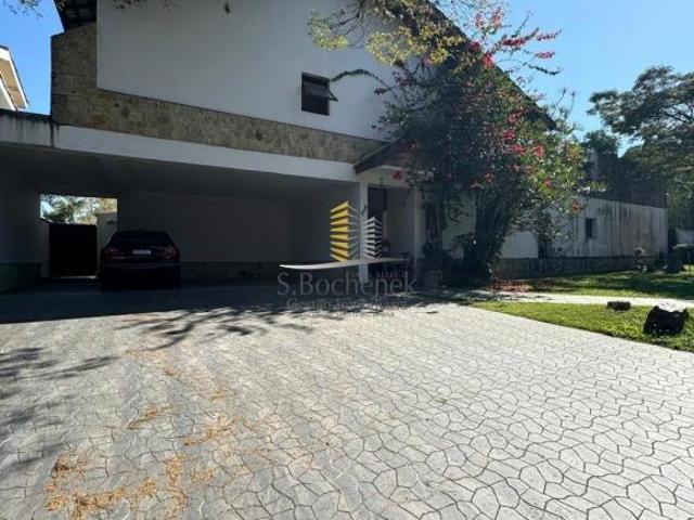 Linda casa venda Residencial 10 4 dormitórios + salão festas + piscina