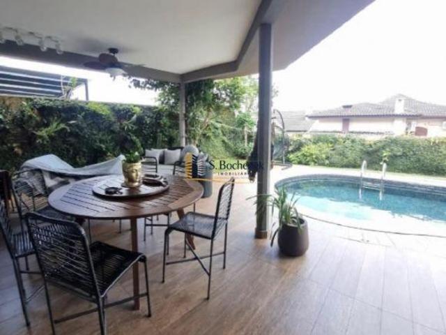 Linda casa venda Residencial 6 3 suítes + piscina + 4 vagas