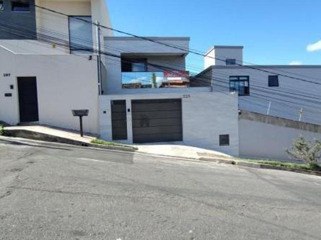 LINDA CASA 03 QUARTOS COM SUITE NA MELHOR LOCALIZAÃ?Ã?O DO EUROPA EM CONTAGEM