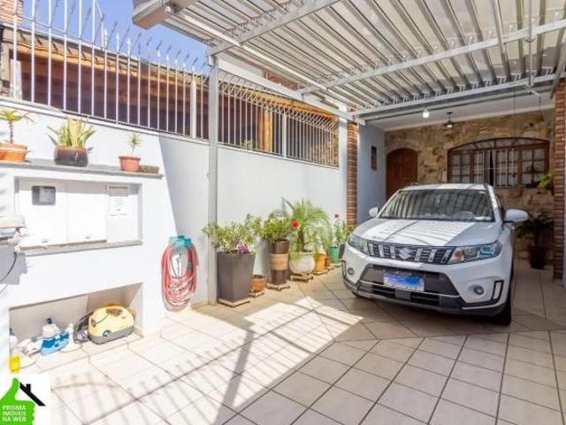 Linda Casa 2 Dormitórios + 2 Suítes + 1 Varanda + 1 Terraço interno + 2 Vagas