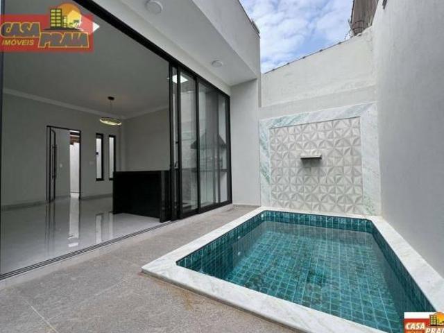 Linda casa 2 quartos piscina e churrasqueira a 450 metros da praia75 m² por R$ 450.000 Jardim Prai