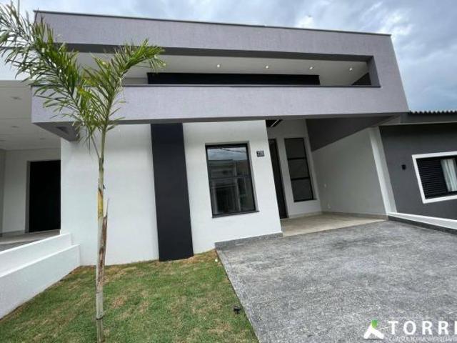 Linda Casa 3 dormitórios Com Suíte e Piscina à venda, Condomínio Terras de São Francisco Cajuru do