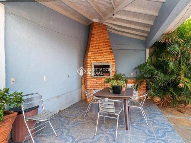 LINDA CASA 3 DORMITÓRIOS SUITE MASTER HIDRO DE ESQUINA