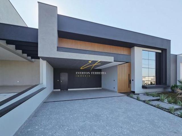 Linda Casa, 3 Suítes, sendo 1 Master c/Closet, Escritório e Piscina, Indaiatuba