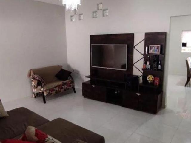 Linda casa 3 quartos 1 suite, 2 vagas Jardim das Palmeiras Várzea Paulista