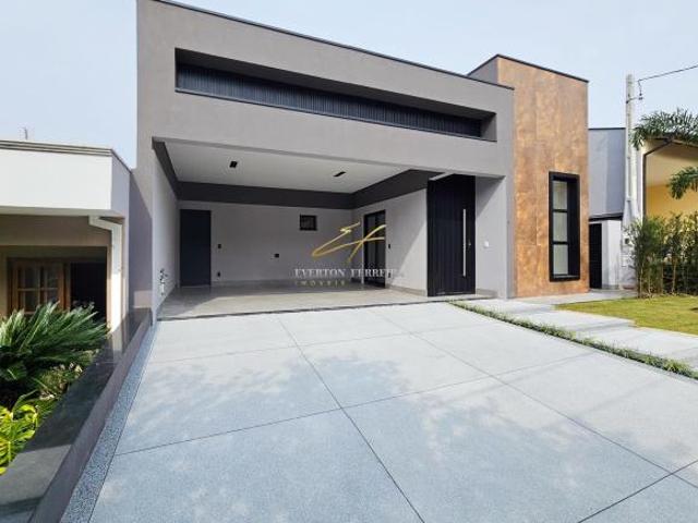 Linda Casa, 4 Dormitórios, sendo 3 Suítes, Escritório, Cozinha Gourmet, Piscina