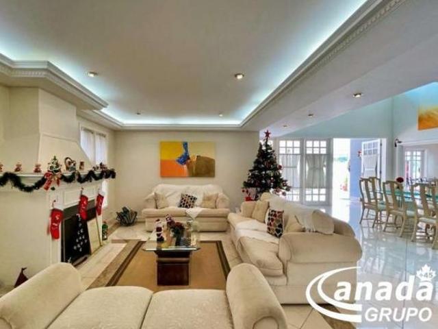 Linda Casa, 4 Suites, Piscina, Gourmet !