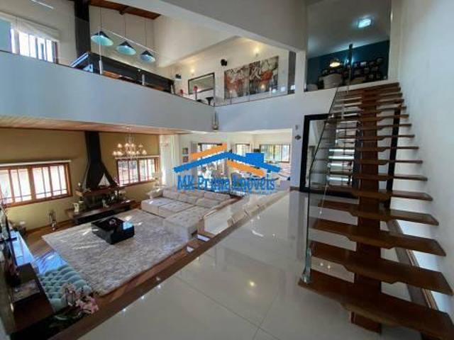 Linda Casa 921mts 5 dorm 4 suítes Cond. São Paulo II Cotia R$3.990.000,00