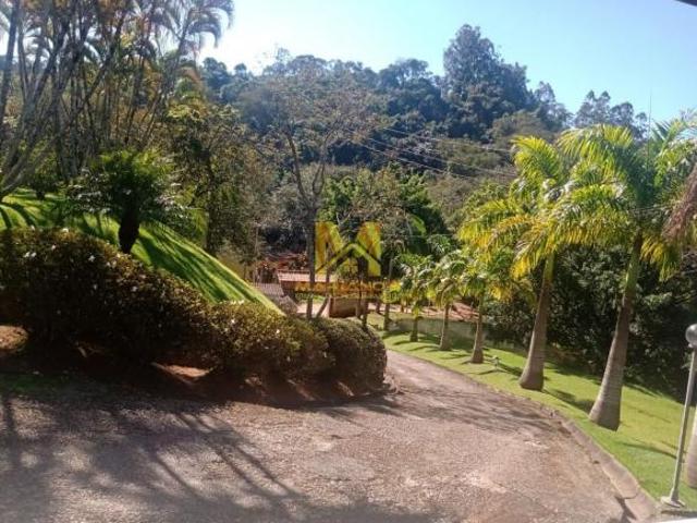 Linda chácara no Bairro do Mascate Nazaré Paulista/SP. Com 40 mil m2 e 532,00 m2 de área construída