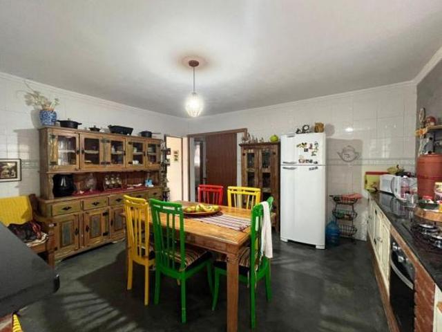 Linda Chacara a 10 minutos do centro Sta Isabel Sp, área 1.500m², aceita financiamento bancário