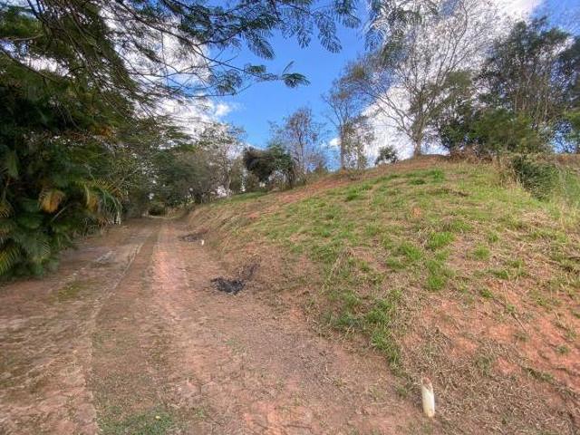 LINDA CHÁCARA Á BEIRA DA REPRESA DE IGARATÁ PÉ NA AGUA NO CONDOMINIO RECANTO DO SOSSEGO EM IGARAT