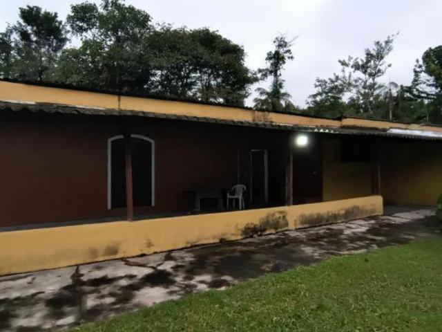 Linda chácara a Venda com laje e escritura em Itanhaém