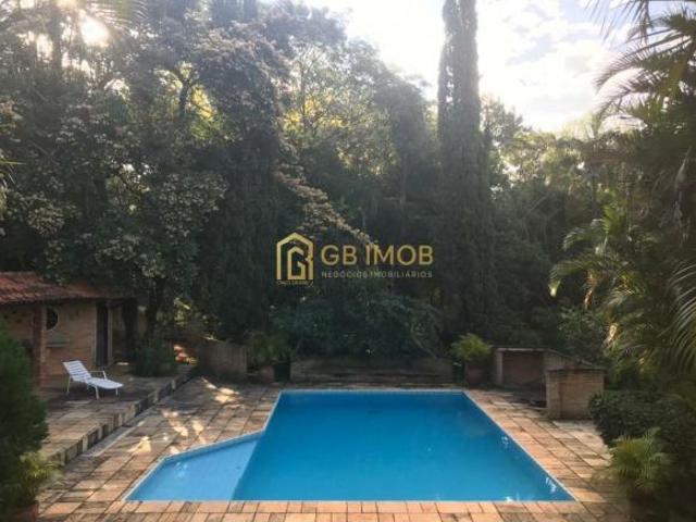 Linda chácara à venda ao lado do Templo Budista Kadampa Brasil Cód. GB4755