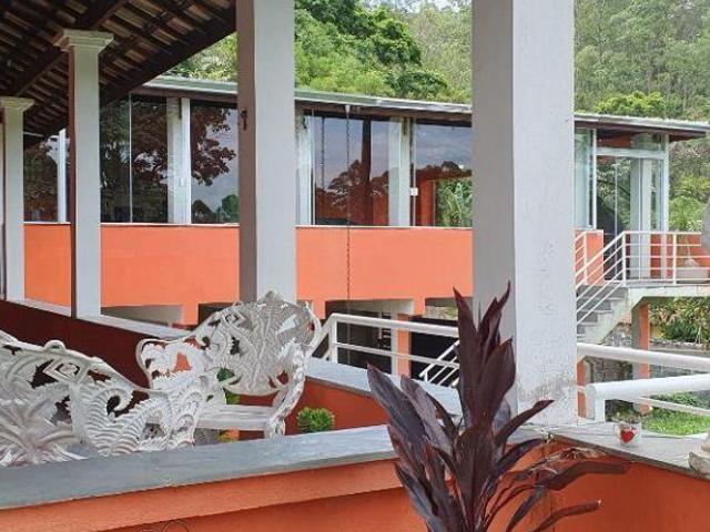 Linda Chacara a venda em Cotia