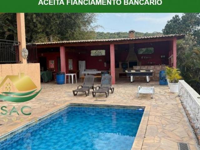 Linda chácara a venda em Mairiporã!