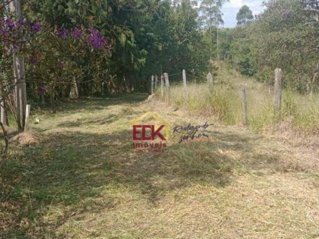 Linda Chácara a venda em São José dos Campos