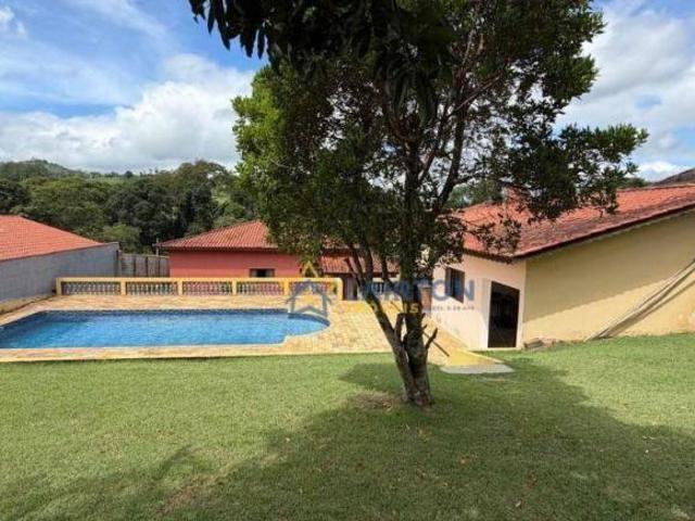 ? Linda chácara à venda em Piracaia – conforto, natureza e segurança! ?