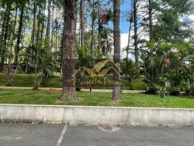 Linda Chácara a venda próximo ao CT do São Paulo e Centro de Cotia SP