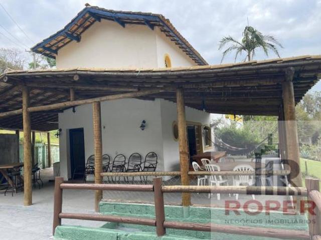 LINDA CHÁCARA COM 2.500 M²/ CASA SEDE/ NASCENTE À VENDA EM CONDOMÍNIO FECHADO EM ATIBAIA