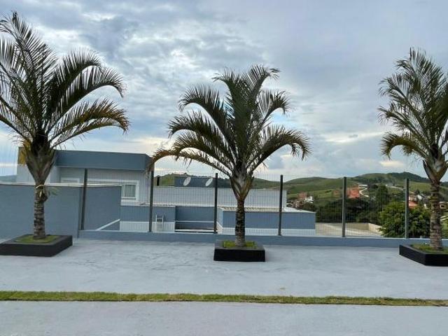 LINDA CHÁCARA COM VISTA PARA REPRESA DE IGARATÁ NO CONDOMINIO PARAISO DE IGARATA