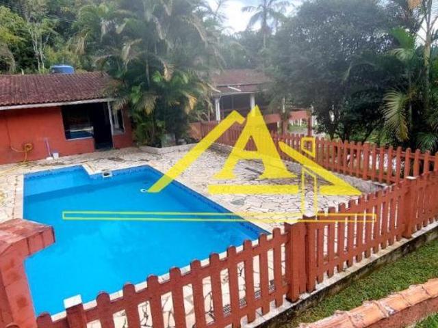 LINDA CHÁCARA COM CASARÃO E PISCINA, ESCRITURA REGISTRADA