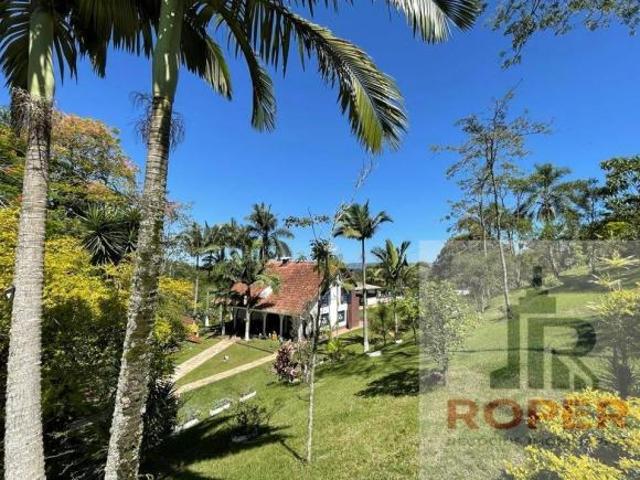 LINDA CHÁCARA COM ESCRITURA DE 17.297 M²/ CASA SEDE/ PISCINA À VENDA EM ÁRUJA