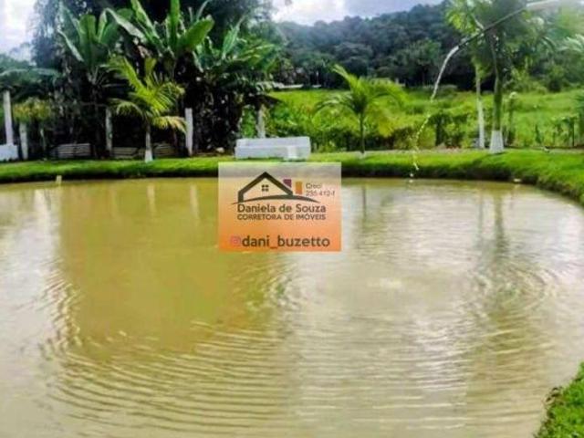 LINDA CHÁCARA COM LAGO EM JUQUIÁ