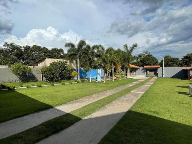 Linda chácara com piscina e área gourmet Salete