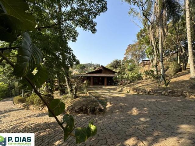 Linda Chácara conceito colonial rústico em Pedra Bela, Interior de São Paulo