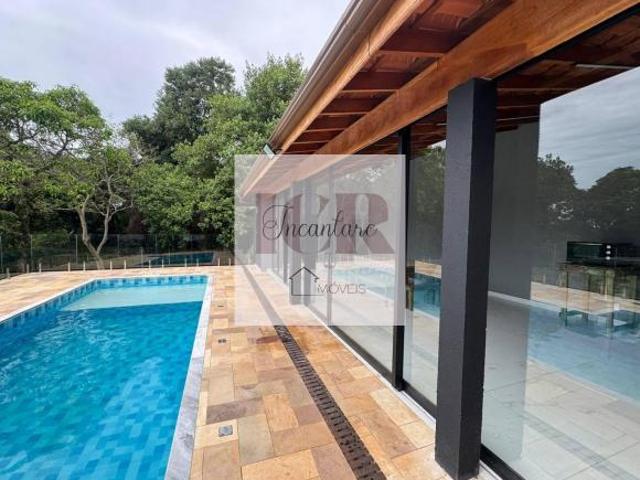Linda Chácara de 1.800m2 em Araçoiaba da Serra SP