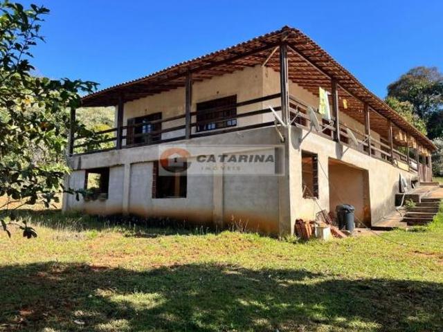 LINDA CHÁCARA DE 20.000m²!
