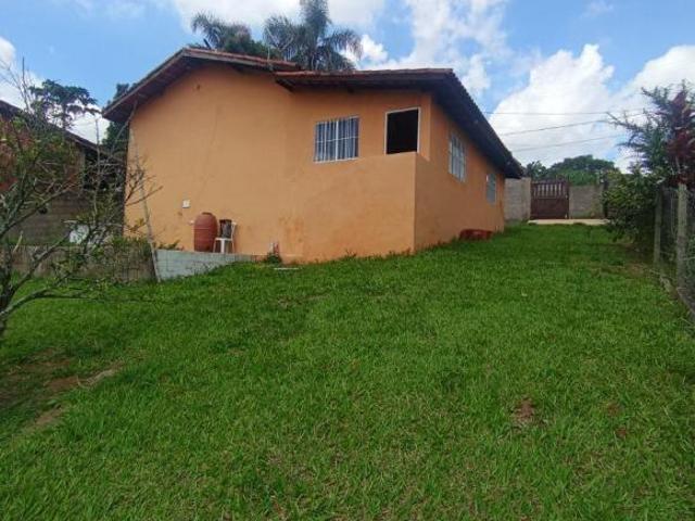 Linda Chacara de 900m², em Ibiúna