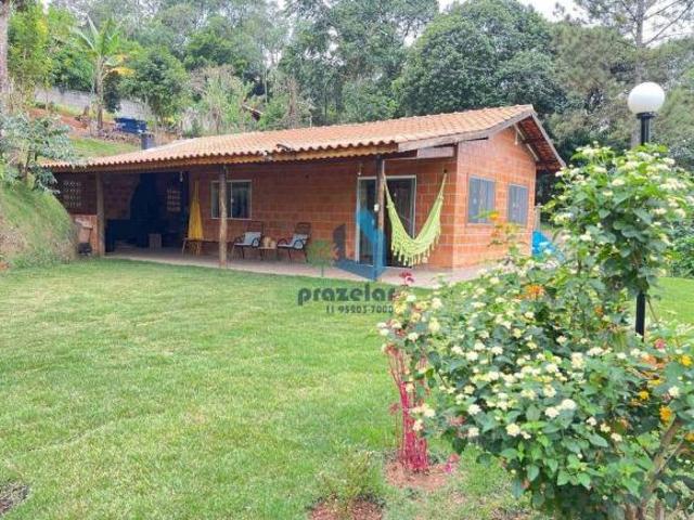 Linda Chácara em Condomínio/1.000M², 2 dormitórios, equilíbrio, conforto e lazer