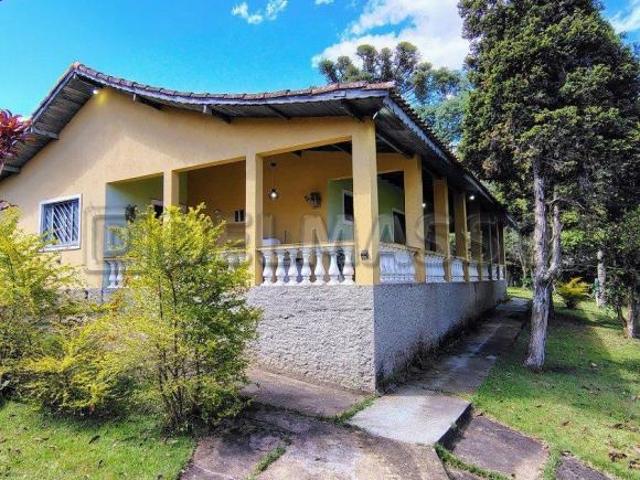 Linda chacara em condominio com 3.000 m² de terreno!