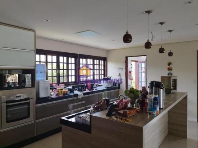 linda chacara em condominio em Ibiuna Sp