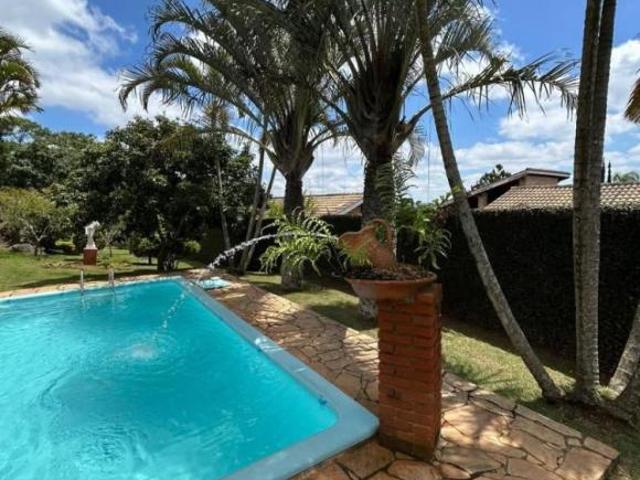 Linda Chácara em Condominio na Vila Darcy Penteado em São Roque/SP