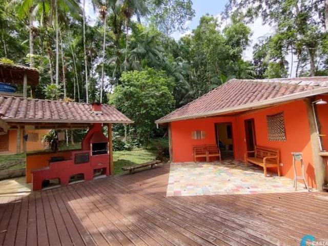 Linda Chácara em Ubatumirim