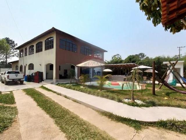 Linda chácara espaçosa, há 500 mts da Represa de Itupararanga