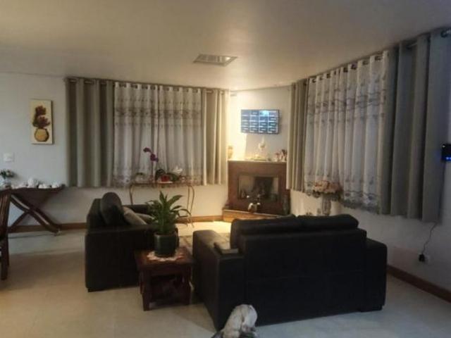 Linda chácara para venda em Arujá SP