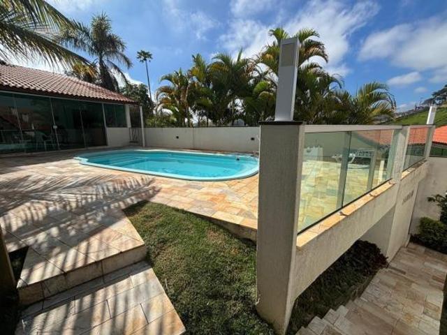 LINDA CHÁCARA PROXIMA A REPRESA DE IGARATÁ NO CONDOMINIO PARAISO DE IGARATA