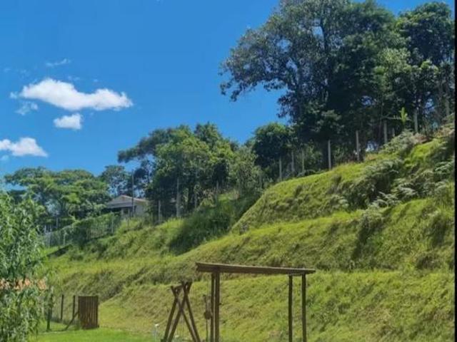 LINDA CHACARA, PROXIMA A REPRESA DE IGARATA NO BAIRRO RECANTO DAS AGUAS EM IGARATÁ