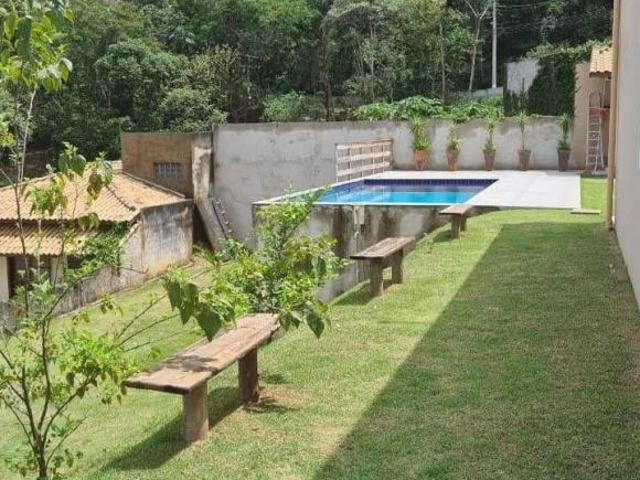 LINDA CHÁCARA PRÓXIMA DA REPRESA DE IGARATÁ, NO CONDOMÍNIO PONTAL DAS GARÇAS EM IGARATÁ SP