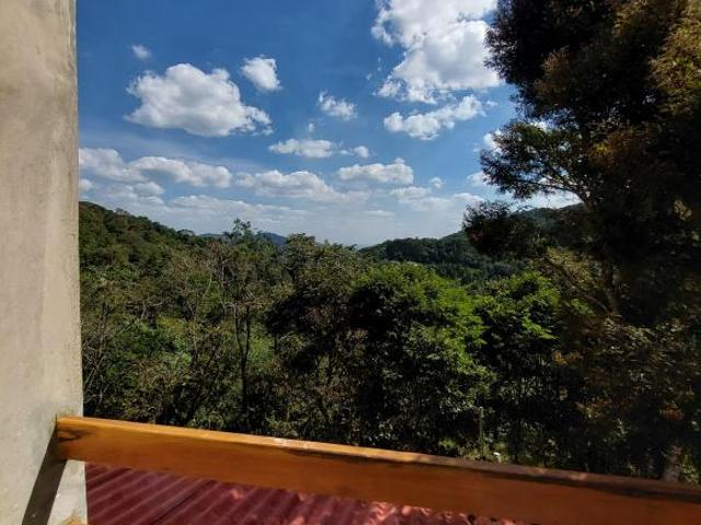 Linda Chácara, 1600m², Casa Nova, 4 drms c/ sacada, 20 min/Capital, MAIRIPORÃ, próx. Tunel Mata Fria