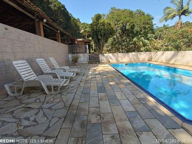 Linda Chácara 9.890m² c/Piscina à 2.4km do Centro de Juquitiba SP