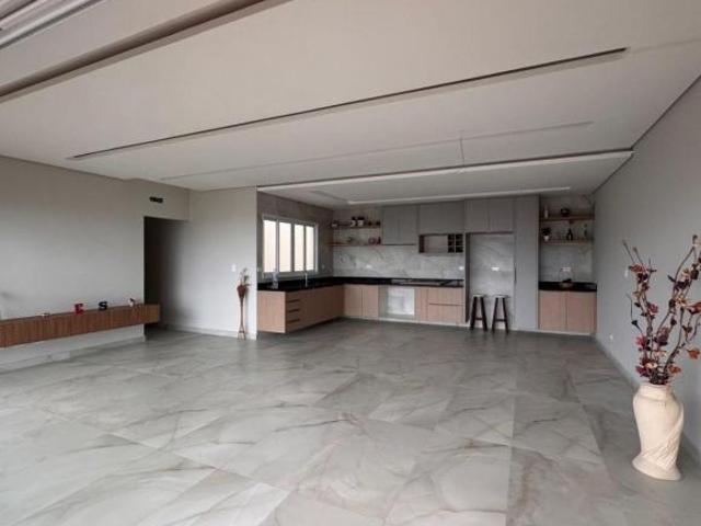 LINDA COBERTURA COM PLANEJADOS, VISTA MAR COM 03 DORM. 02 SUÍTE A VENDA NA PRAIA DAS TONINHAS