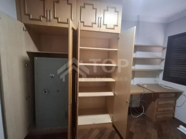 Linda cobertura com 6 dormitórios, sendo 4 suítes no centro da cidade