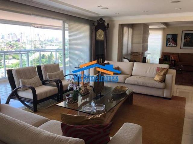 Linda Cobertura com 847 m², 3 suítes e 6 vagas Perdizes