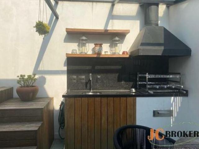 Linda cobertura duplex com 137m² de área útil, 2 dormitórios sendo 1 suíte e 2 vagas